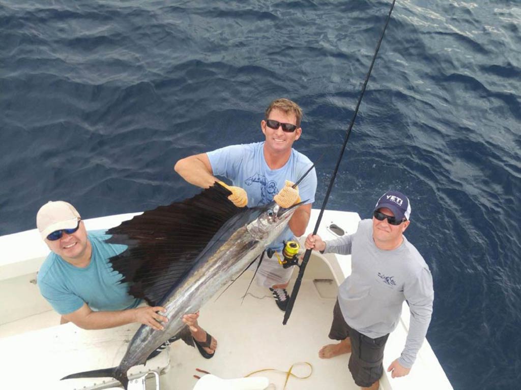 Deep Sea Fishing in Miami: The Complete Guide (Updated 2023)