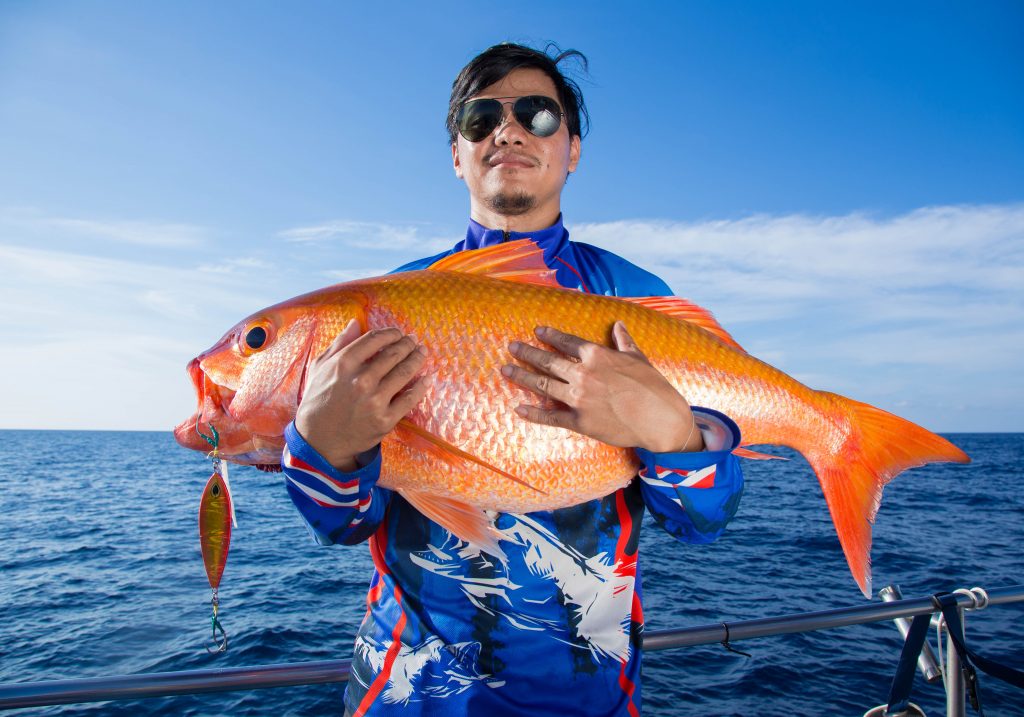 How to Go Bottom Fishing: The Complete Guide (Updated 2023)